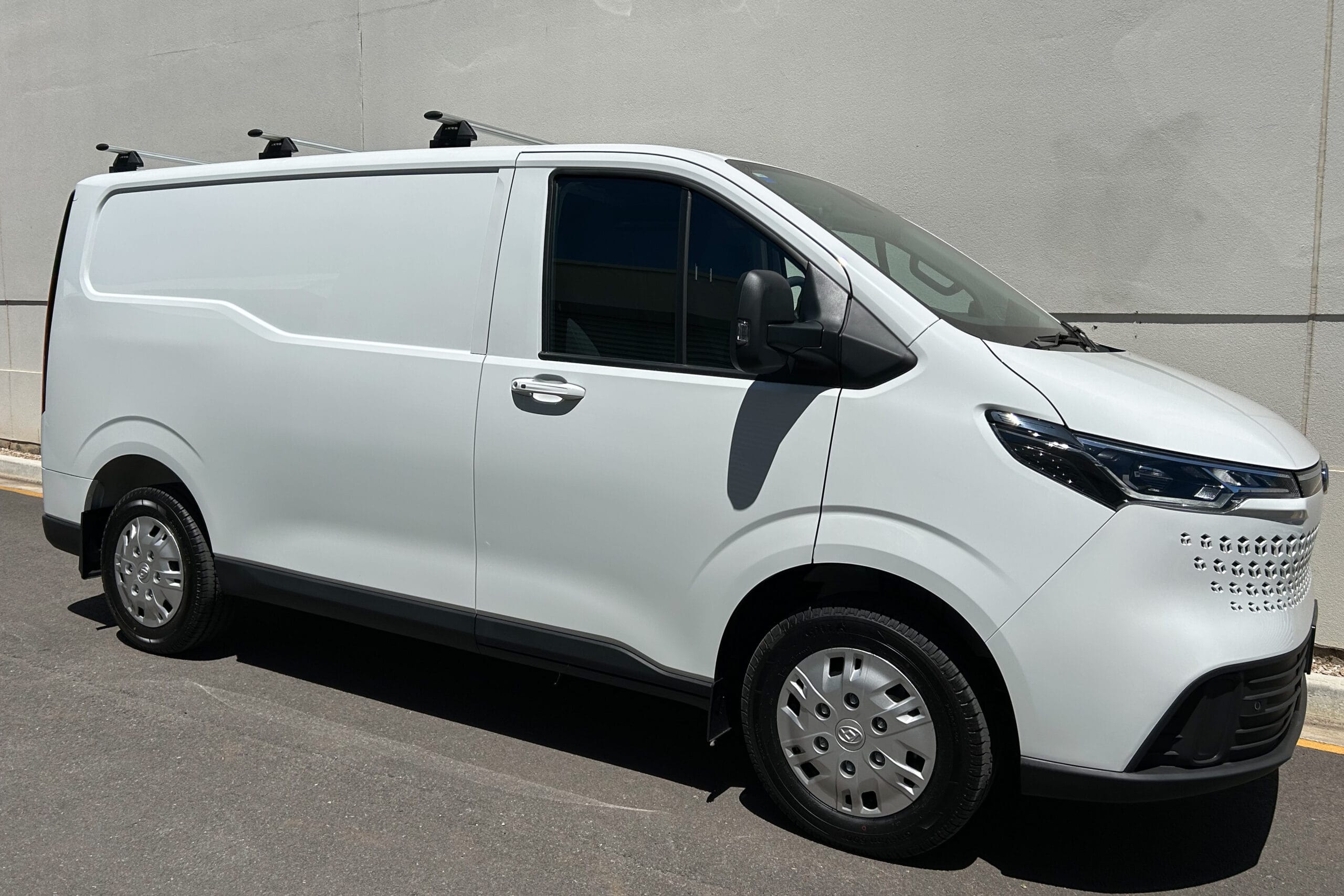 LDV Deliver7 Roof Racks with Minirack Foot - KRS Australia